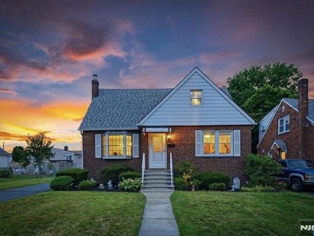 house with 4 bedroom, Lyndhurst NJ DS104479478