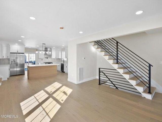 house with 4 bedroom, Lyndhurst NJ ES103189454