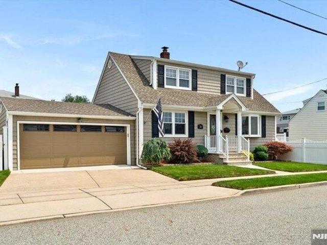 house with 4 bedroom, Lyndhurst NJ ES104480128