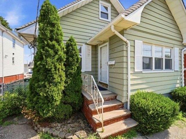 house with 4 bedroom, Lyndhurst NJ ES105141045