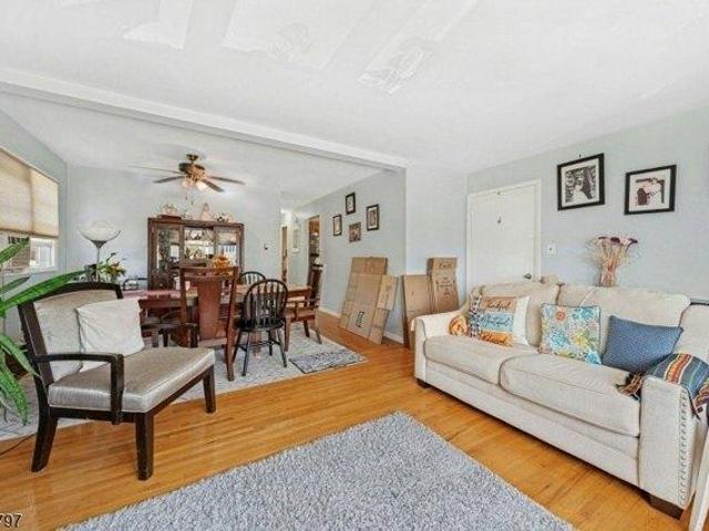 house with 4 bedroom, Lyndhurst NJ ES105192022