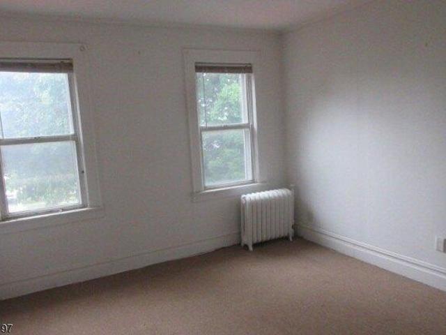 house with 4 bedroom, Lyndhurst NJ ES105206777