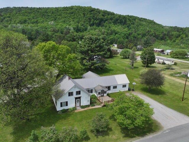 house with 4 bedroom, Lyndon VT DLS103125004