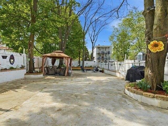 house with 4 bedroom, Lynn MA DS104010028