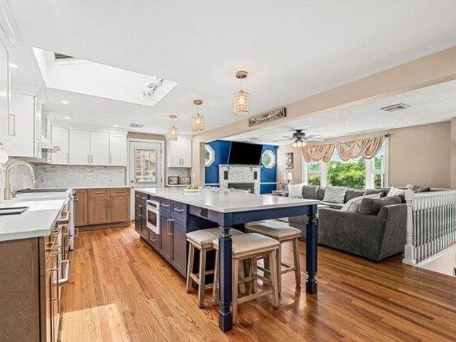 house with 4 bedroom, Lynn MA DS104153690
