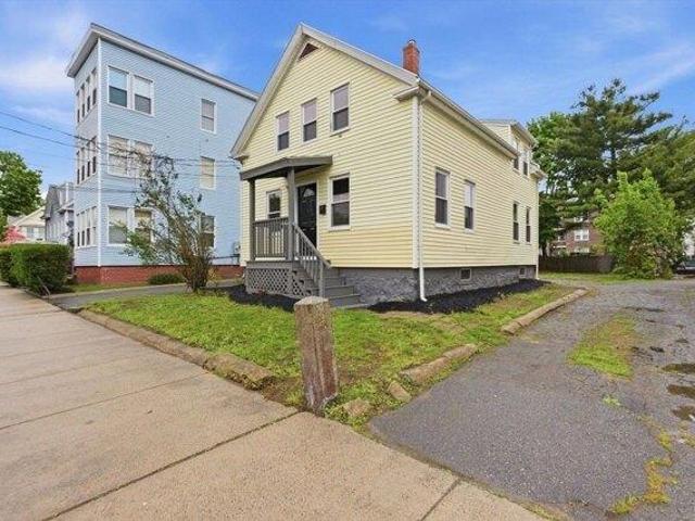 house with 4 bedroom, Lynn MA DS102479556