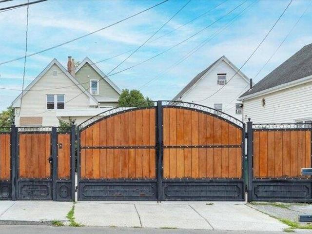 house with 4 bedroom, Lynn MA DS103850267