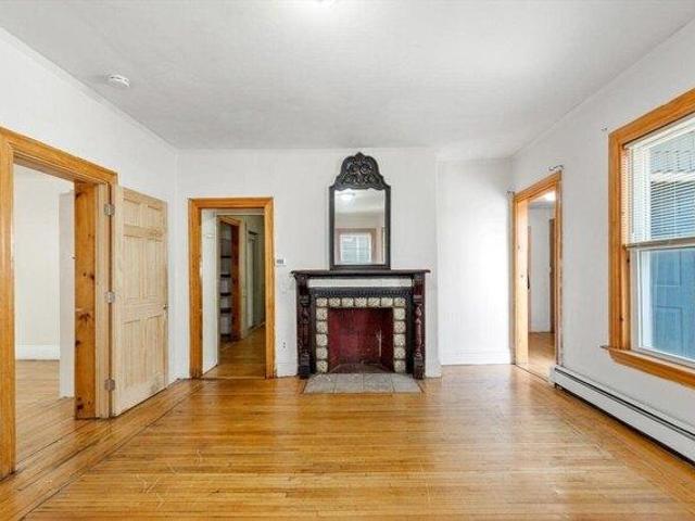 house with 4 bedroom, Lynn MA ES104605943