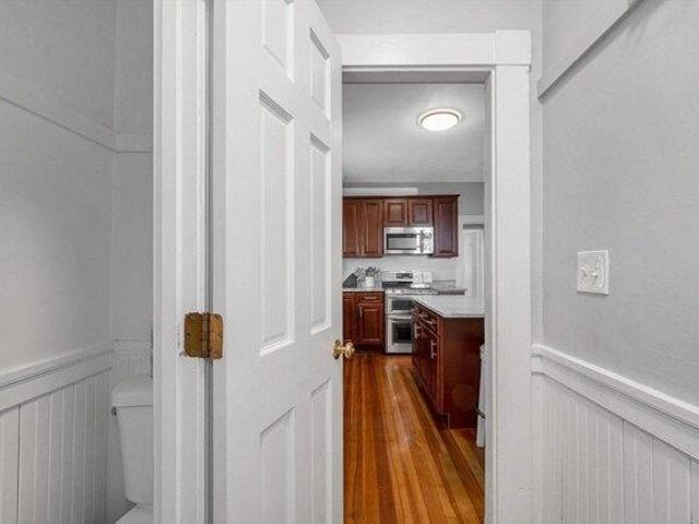 house with 4 bedroom, Lynn MA ES105127377