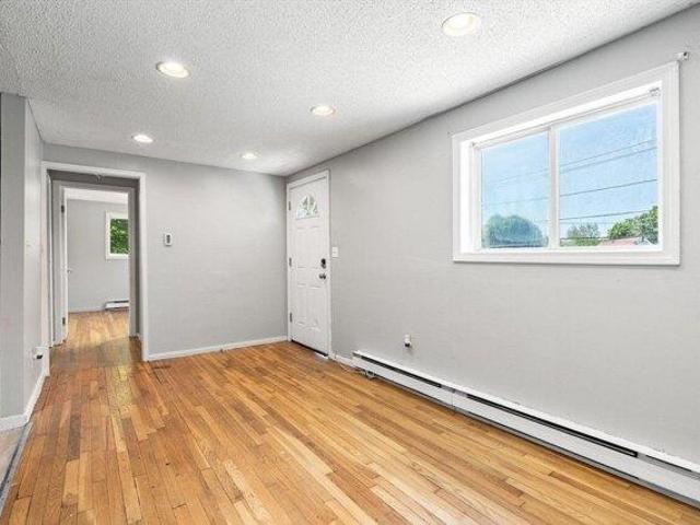house with 4 bedroom, Lynn MA ES105143989