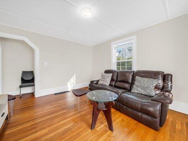 house with 4 bedroom, Lynn MA ES103773995