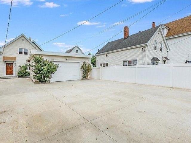 house with 4 bedroom, Lynn MA ES103850267