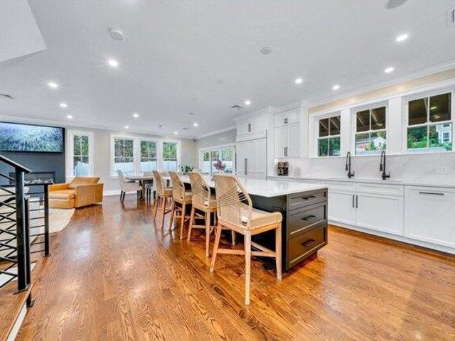 house with 4 bedroom, Lynnfield MA DLS102776762