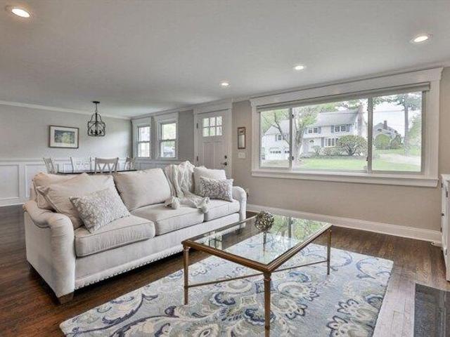 house with 4 bedroom, Lynnfield MA DS102634571