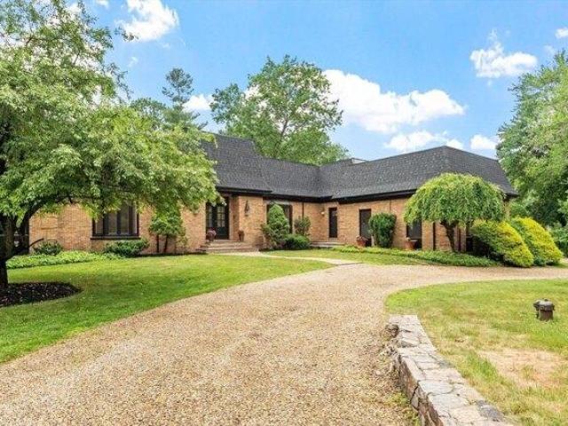 house with 4 bedroom, Lynnfield MA ES103664480
