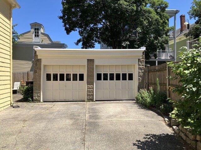 house with 4 bedroom, m MA ES105159533