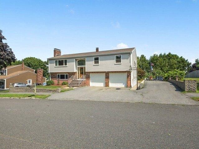 house with 4 bedroom, m MA ES105229460
