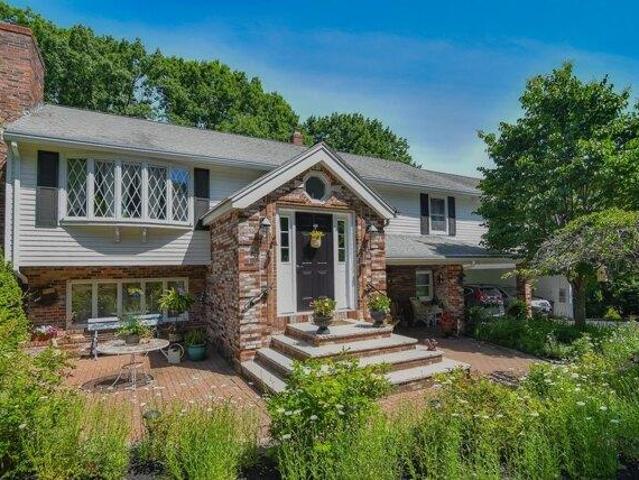 house with 4 bedroom, m NH DS103161299