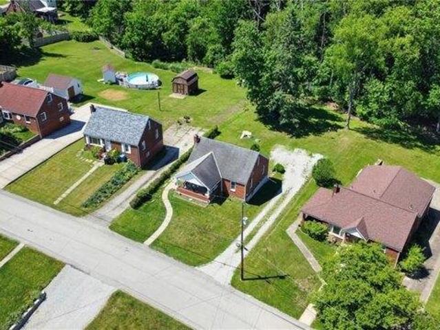 house with 4 bedroom, McKeesport PA ES103602970