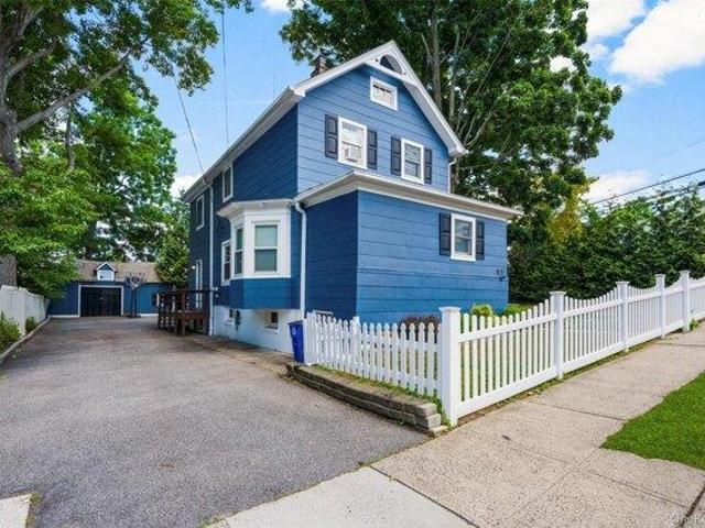 house with 4 bedroom, Mamaroneck NY ES104898454