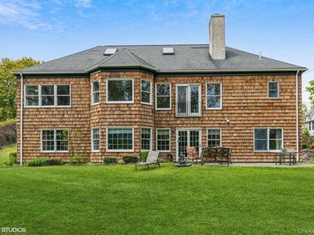 house with 4 bedroom, Mamaroneck NY ES104906014
