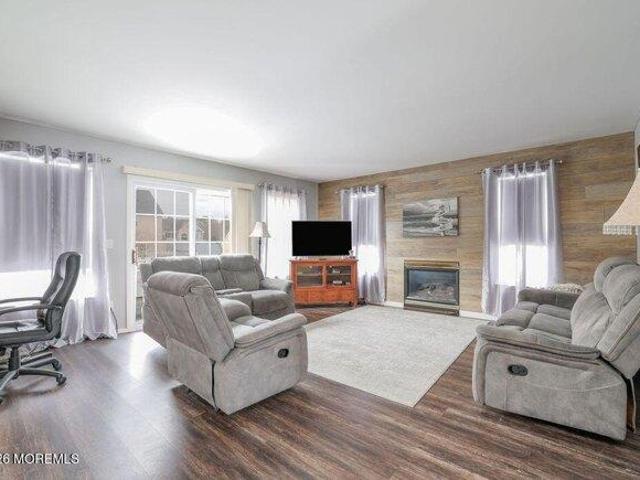 house with 4 bedroom, Manahawkin NJ DLS102318349