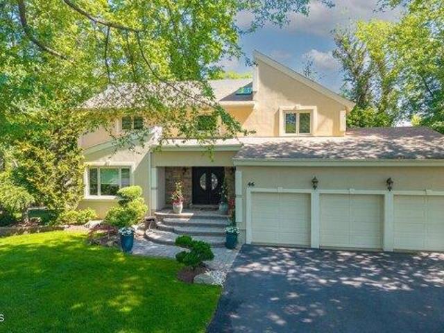house with 4 bedroom, Manalapan NJ DLS102529436