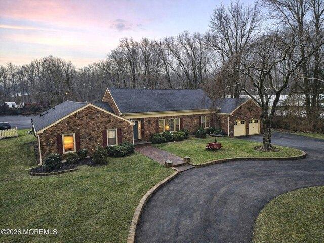 house with 4 bedroom, Manalapan NJ DLS102726365