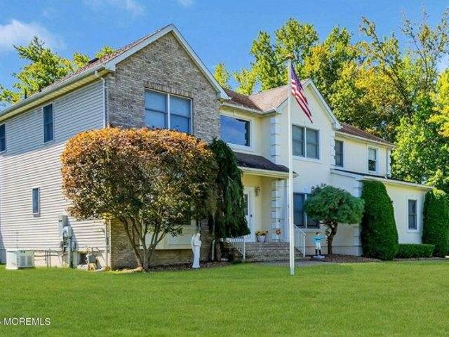 house with 4 bedroom, Manalapan NJ DLS102728459