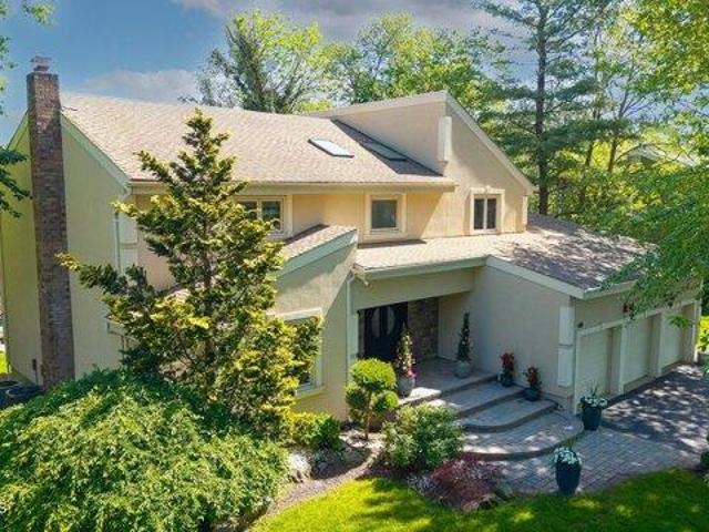 house with 4 bedroom, Manalapan NJ DLS102728778