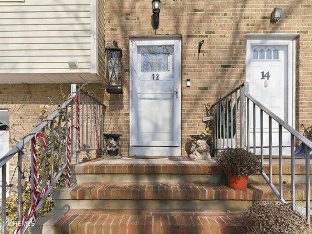 house with 4 bedroom, Manalapan NJ DS102563600