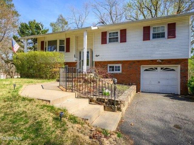 house with 4 bedroom, Manalapan NJ DS102775729