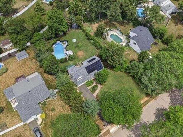 house with 4 bedroom, Manalapan NJ DS103623354