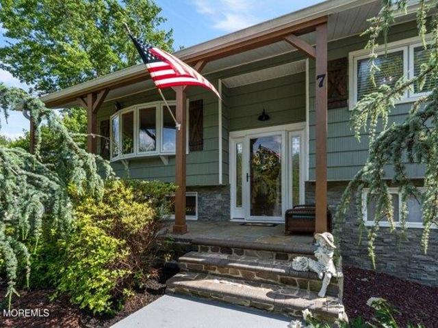 house with 4 bedroom, Manalapan NJ DS103664681