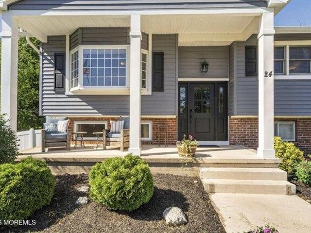 house with 4 bedroom, Manalapan NJ ES105140288