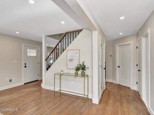 house with 4 bedroom, Manalapan NJ ES105160495