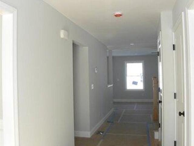 house with 4 bedroom, Manchester NH DLS101661487