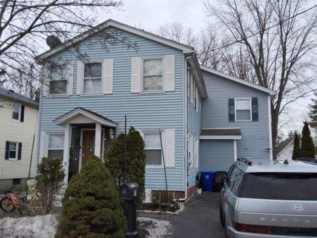 house with 4 bedroom, Manchester NH DLS101898973