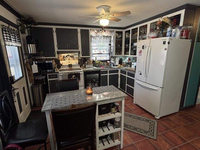 house with 4 bedroom, Manchester NH DLS102318040