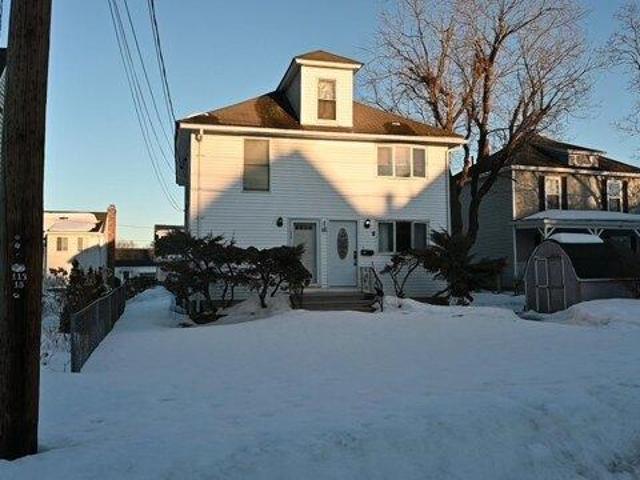 house with 4 bedroom, Manchester NH DLS102410232