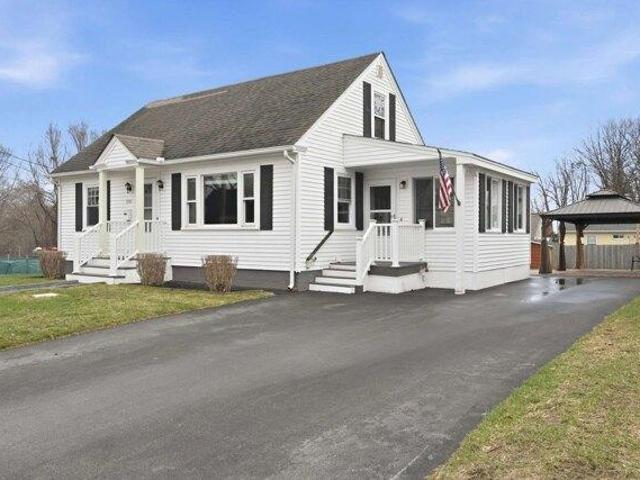 house with 4 bedroom, Manchester NH DLS102410987