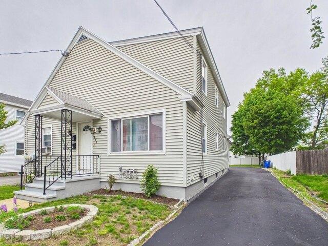house with 4 bedroom, Manchester NH DLS103034621