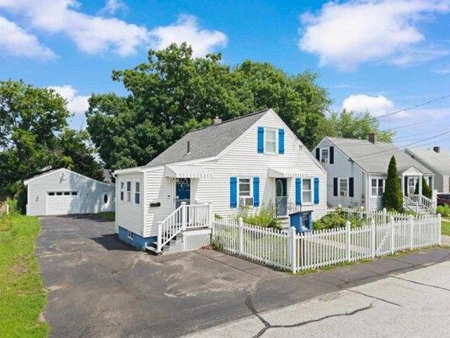 house with 4 bedroom, Manchester NH DS104237399