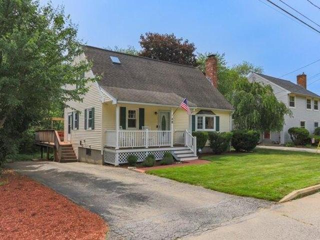 house with 4 bedroom, Manchester NH DS104352254