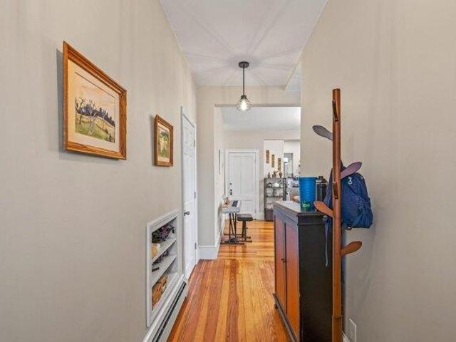 house with 4 bedroom, Manchester NH DS103432528