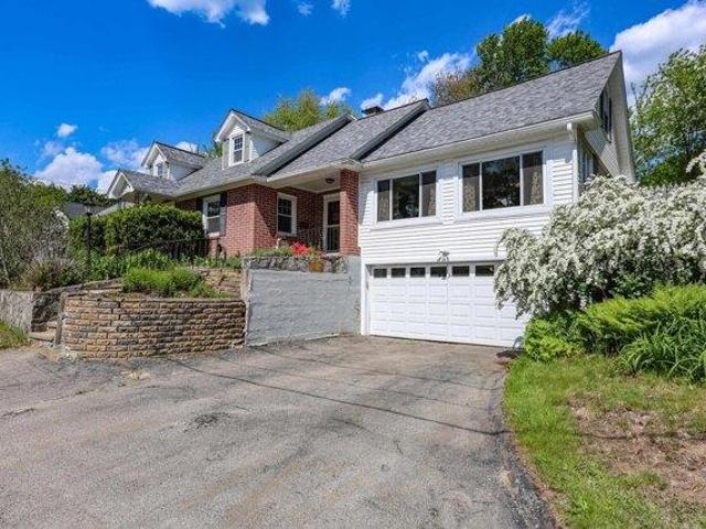 house with 4 bedroom, Manchester NH DS103663217
