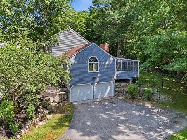 house with 4 bedroom, Manchester NH ES104044118
