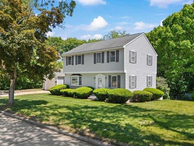 house with 4 bedroom, Manchester NH ES104266421