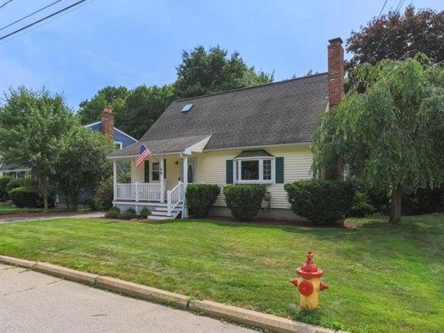 house with 4 bedroom, Manchester NH ES104352254