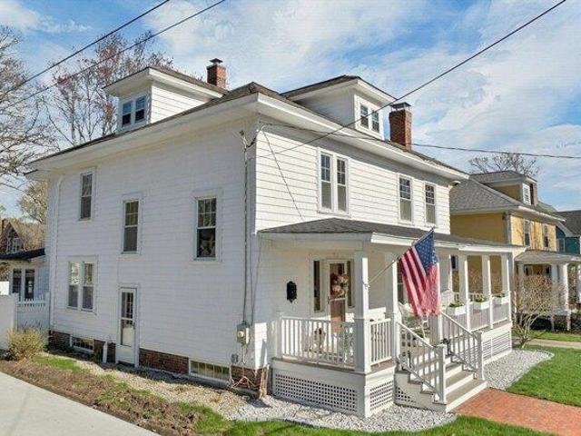 house with 4 bedroom, Manchester NH ES104515049